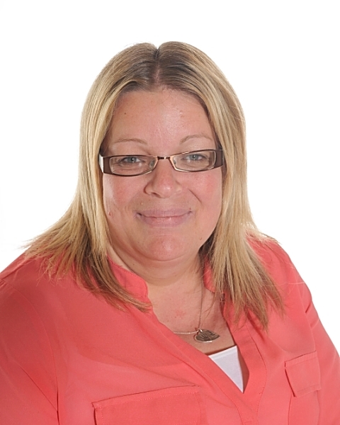 Watford Field School Infant & Nursery » About Us